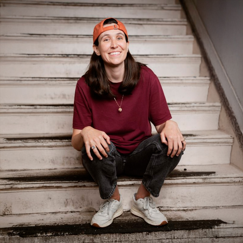 Ashley Gavin - A Comic Soul